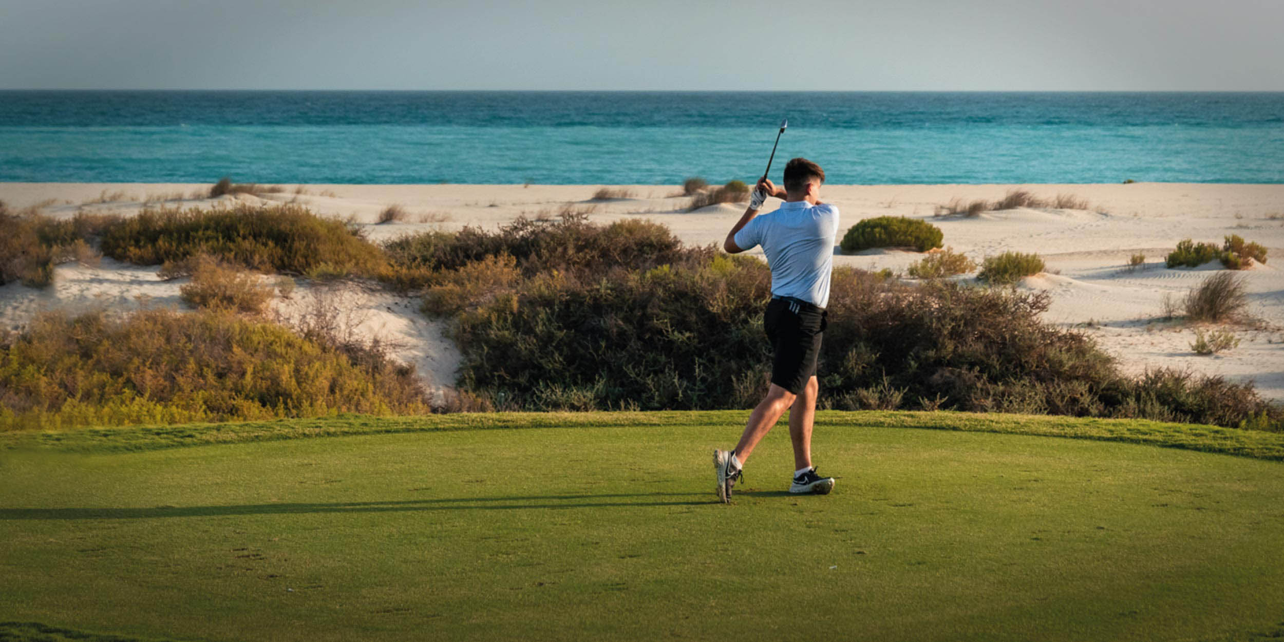 Darna Visa Infinite Privilege Credit Card | Emirates NBD